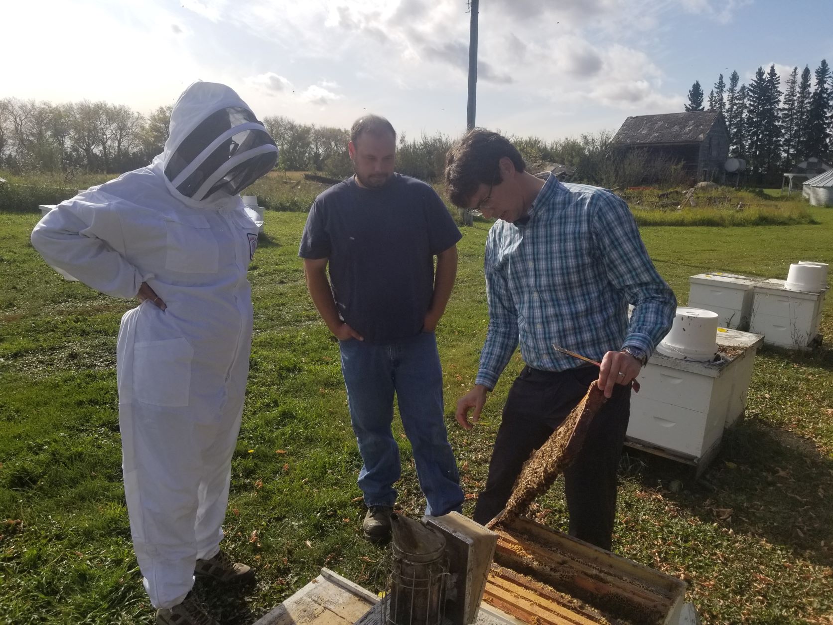 B_Ginners Beekeeping Workshop - SBDC - Saskatchewan Beekeepers ...
